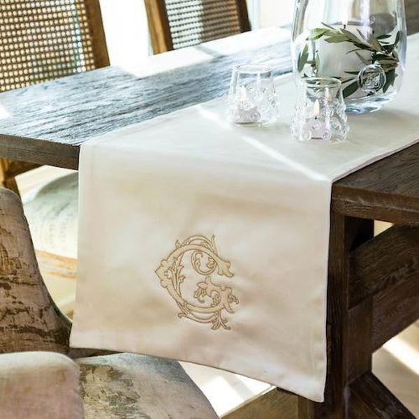 Ivory Table Runner – Fig & Dove